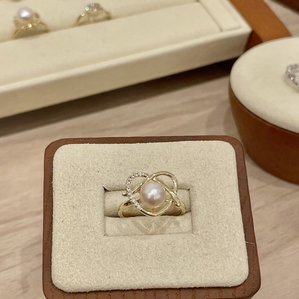Pearl Shaped Ring – NYU NYU